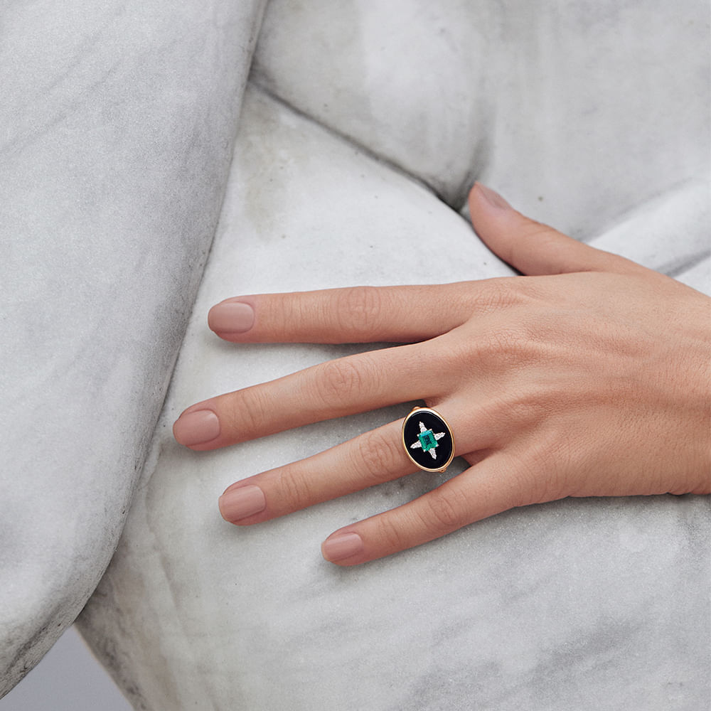 Crucis Emerald Ring - Sauer